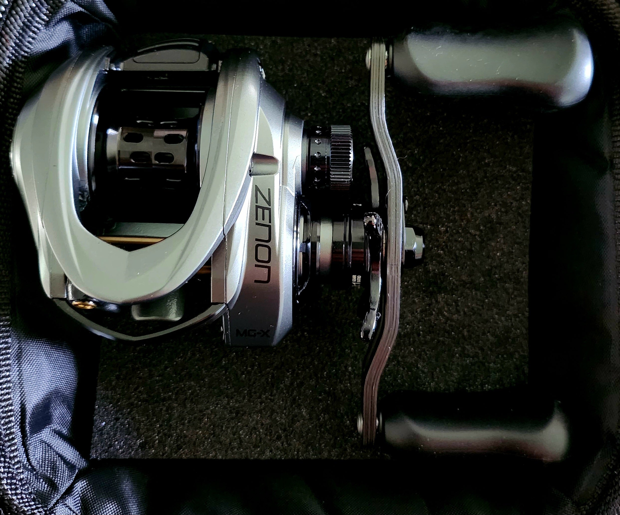 Abu Garcia Zenon MG-X-L – Bass Addict Tackle